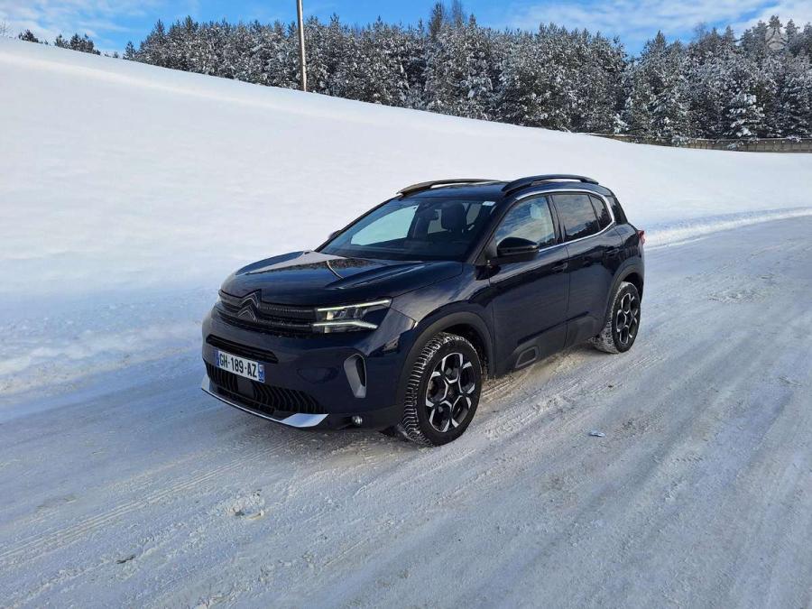 Zils Citroen C5 Aircross 2022 Viļņa, ar dzinēja tilpumu 1.50 L un nobraukumu 144 tūkst. km par 16698 €, foto 2 vietnē AUTOMOTO.COM.LV