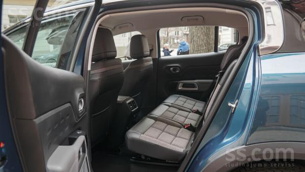 Blue Citroen C5 Aircross 2022 in Riga, with an engine capacity of 1.50 L and mileage of 206 thousand km for 13950 €, photo 8 on AUTOMOTO.COM.LV