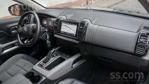 Синий Ситроен C5 Aircross 2022 в Рига, объемом двигателя 1.50 л и пробегом 206 тыс. км за 13950 €, фото 12 на AUTOMOTO.COM.LV