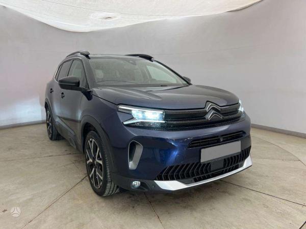 Blue Citroen C5 Aircross 2022 in Vilnius, with an engine capacity of 1.20 L and mileage of 88 thousand km for 16580 €, photo 3 on AUTOMOTO.COM.LV