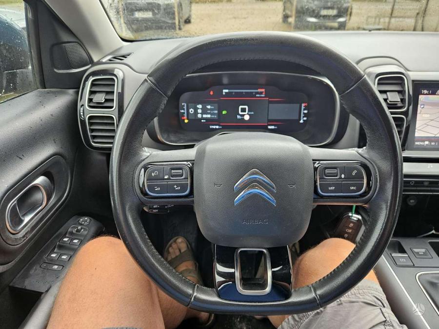 Blue Citroen C5 Aircross 2022 in Vilnius, with an engine capacity of 1.20 L and mileage of 114 thousand km for 12342 €, photo 10 on AUTOMOTO.COM.LV