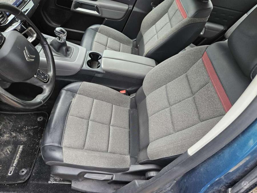Blue Citroen C5 Aircross 2022 in Vilnius, with an engine capacity of 1.20 L and mileage of 114 thousand km for 12342 €, photo 13 on AUTOMOTO.COM.LV