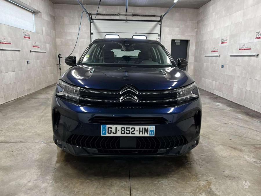 Blue Citroen C5 Aircross 2022 in Marijampole, with an engine capacity of 1.50 L and mileage of 166 thousand km for 14508 €, photo 3 on AUTOMOTO.COM.LV