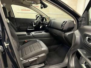 Blue Citroen C5 Aircross 2022 in Marijampole, with an engine capacity of 1.50 L and mileage of 166 thousand km for 14508 €, photo 9 on AUTOMOTO.COM.LV