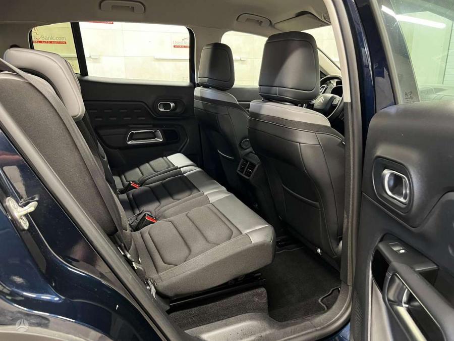 Blue Citroen C5 Aircross 2022 in Marijampole, with an engine capacity of 1.50 L and mileage of 166 thousand km for 14508 €, photo 14 on AUTOMOTO.COM.LV
