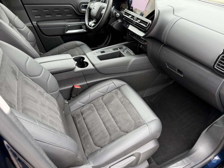 Zils Citroen C5 Aircross 2022 Marijampole, ar dzinēja tilpumu 1.50 L un nobraukumu 200 tūkst. km par 15724 €, foto 36 vietnē AUTOMOTO.COM.LV