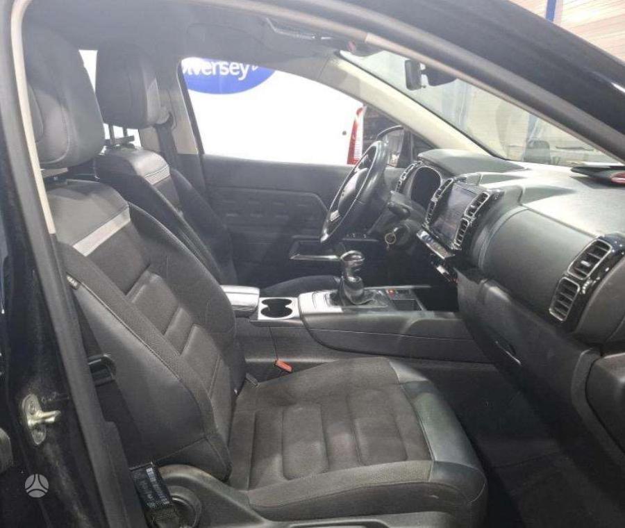 Zils Citroen C5 Aircross 2022 Viļņa, ar dzinēja tilpumu 1.50 L un nobraukumu 189 tūkst. km par 13672 €, foto 5 vietnē AUTOMOTO.COM.LV