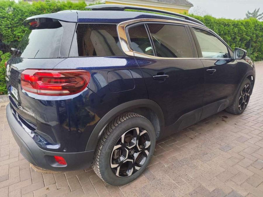 Blue Citroen C5 Aircross 2022 in Kalvarija, with an engine capacity of 1.50 L and mileage of 112 thousand km for 17485 €, photo 3 on AUTOMOTO.COM.LV