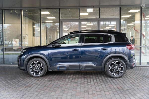 Blue Citroen C5 Aircross 2023 in Vilnius, with an engine capacity of 1.20 L and mileage of 46 thousand km for 19900 €, photo 4 on AUTOMOTO.COM.LV