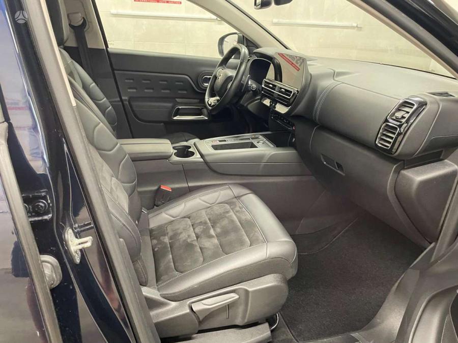 Zils Citroen C5 Aircross 2023 Marijampole, ar dzinēja tilpumu 1.50 L un nobraukumu 151 tūkst. km par 16456 €, foto 9 vietnē AUTOMOTO.COM.LV