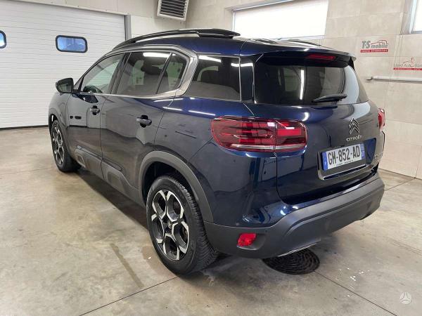 Blue Citroen C5 Aircross 2023 in Marijampole, with an engine capacity of 1.20 L and mileage of 49 thousand km for 17424 €, photo 6 on AUTOMOTO.COM.LV