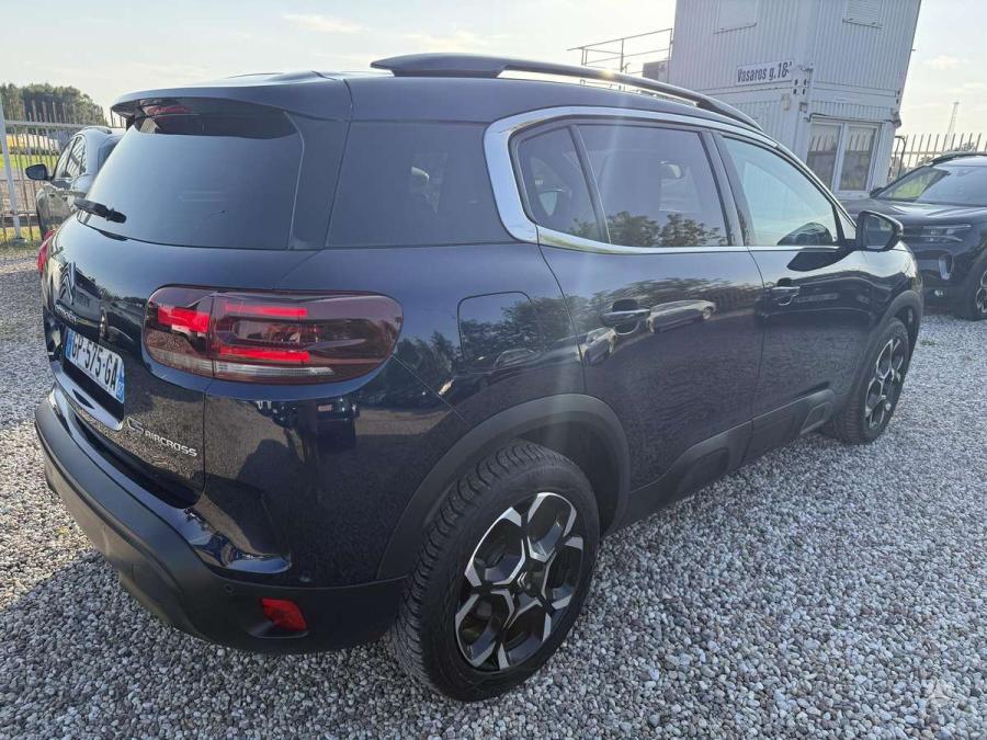 Blue Citroen C5 Aircross 2023 in Marijampole, with an engine capacity of 1.50 L and mileage of 172 thousand km for 17781 €, photo 6 on AUTOMOTO.COM.LV