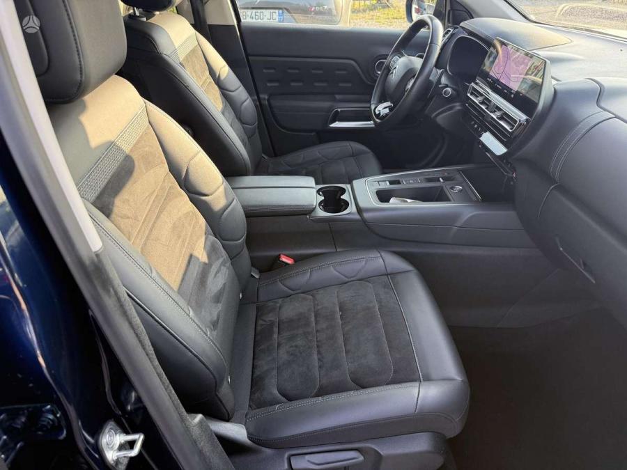 Blue Citroen C5 Aircross 2023 in Marijampole, with an engine capacity of 1.50 L and mileage of 172 thousand km for 17781 €, photo 19 on AUTOMOTO.COM.LV