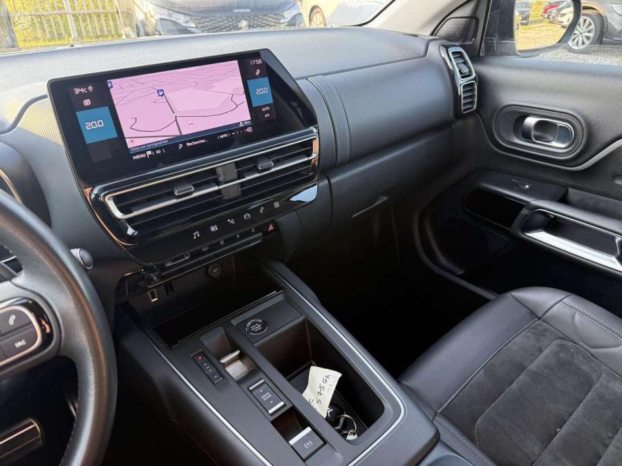 Blue Citroen C5 Aircross 2023 in Marijampole, with an engine capacity of 1.50 L and mileage of 172 thousand km for 17781 €, photo 40 on AUTOMOTO.COM.LV