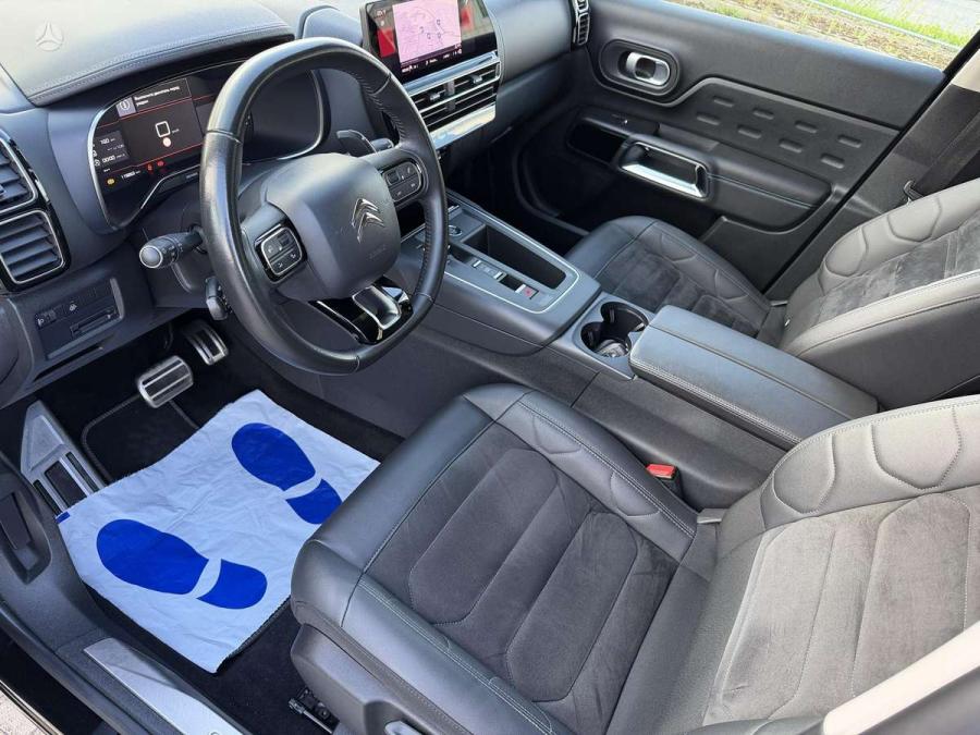Blue Citroen C5 Aircross 2023 in Marijampole, with an engine capacity of 1.20 L and mileage of 119 thousand km for 16577 €, photo 21 on AUTOMOTO.COM.LV
