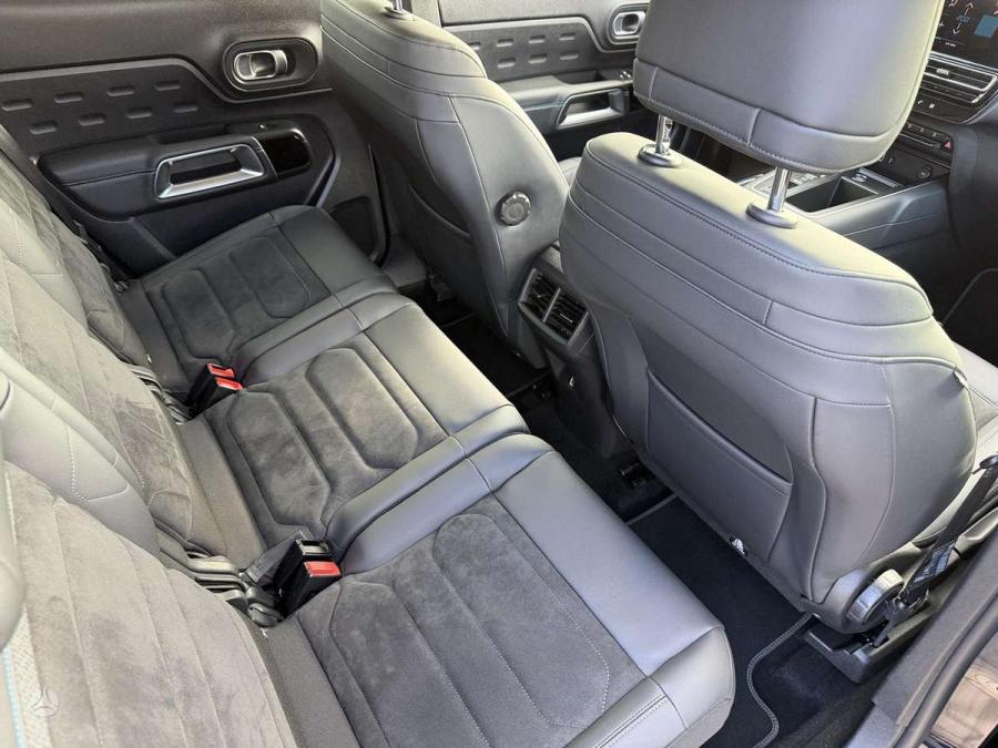 Zils Citroen C5 Aircross 2023 Marijampole, ar dzinēja tilpumu 1.50 L un nobraukumu 161 tūkst. km par 15609 €, foto 28 vietnē AUTOMOTO.COM.LV