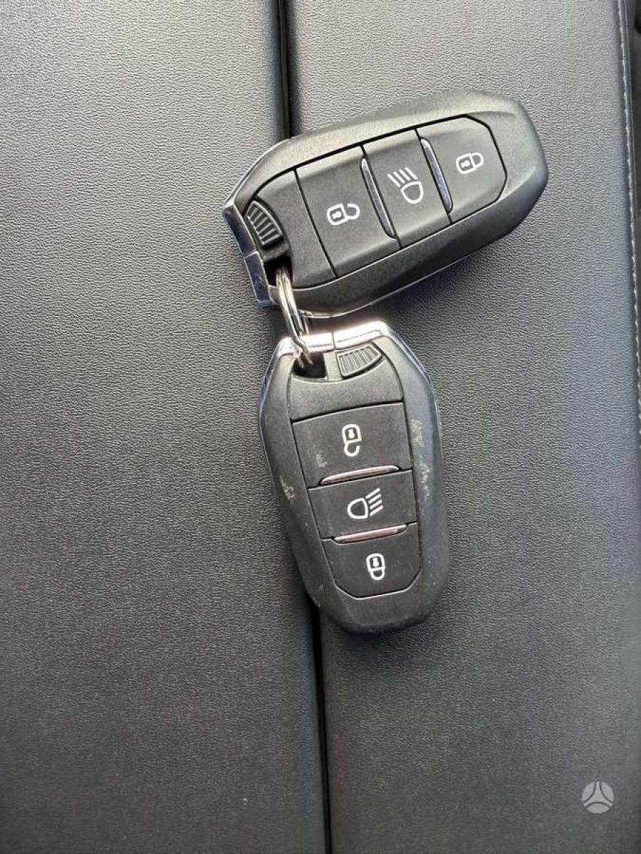 Zils Citroen C5 Aircross 2023 Marijampole, ar dzinēja tilpumu 1.50 L un nobraukumu 161 tūkst. km par 15609 €, foto 37 vietnē AUTOMOTO.COM.LV