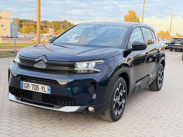 Blue Citroen C5 Aircross 2023 in Marijampole, with an engine capacity of 1.20 L and mileage of 141 thousand km for 13552 €, photo 1 on AUTOMOTO.COM.LV
