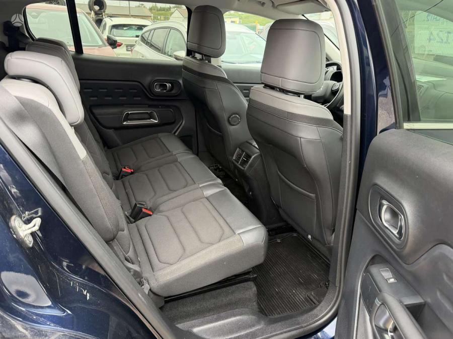 Blue Citroen C5 Aircross 2023 in Vilnius, with an engine capacity of 1.20 L and mileage of 151 thousand km for 13190 €, photo 13 on AUTOMOTO.COM.LV