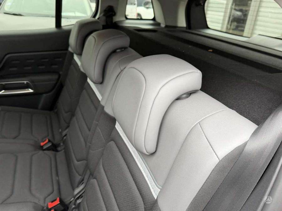 Blue Citroen C5 Aircross 2023 in Vilnius, with an engine capacity of 1.20 L and mileage of 151 thousand km for 13190 €, photo 15 on AUTOMOTO.COM.LV