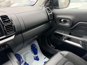 Blue Citroen C5 Aircross 2023 in Vilnius, with an engine capacity of 1.20 L and mileage of 151 thousand km for 13190 €, photo 21 on AUTOMOTO.COM.LV