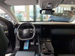 Blue Citroen C5 Aircross 2026 in Vilnius, with an engine capacity of 1.20 L and mileage of 2 thousand km for 33690 €, photo 14 on AUTOMOTO.COM.LV