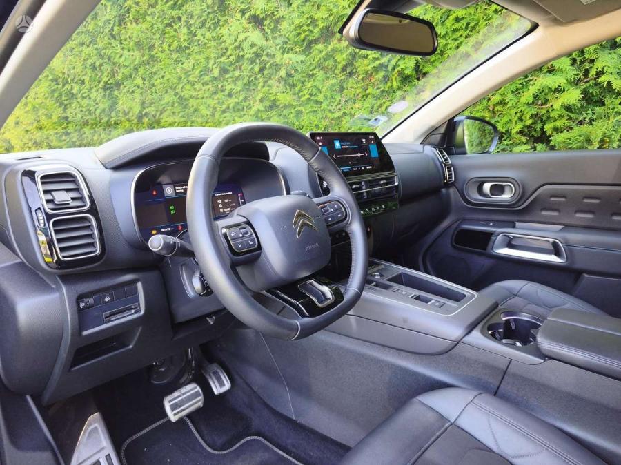 Citroen C5 Aircross 2023 in Kalvarija, with an engine capacity of 1.20 L and mileage of 151 thousand km for 15428 €, photo 15 on AUTOMOTO.COM.LV