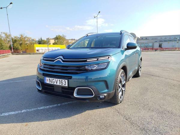 Green Citroen C5 Aircross 2019 in Siauliai, with an engine capacity of 1.50 L and mileage of 167 thousand km for 14650 €, photo 11 on AUTOMOTO.COM.LV