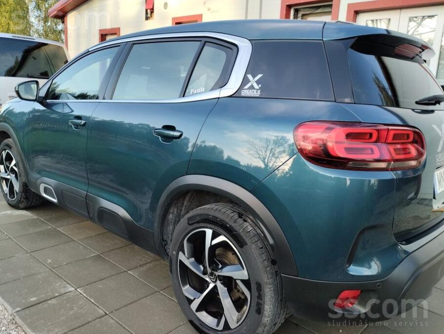 Зеленый Ситроен C5 Aircross 2020 в Елгава, объемом двигателя 1.20 л и пробегом 118 тыс. км за 13390 €, фото 1 на AUTOMOTO.COM.LV