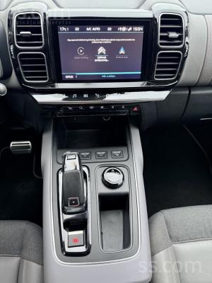Зеленый Ситроен C5 Aircross 2020 в Огре, объемом двигателя 1.20 л и пробегом 126 тыс. км за 13150 €, фото 21 на AUTOMOTO.COM.LV