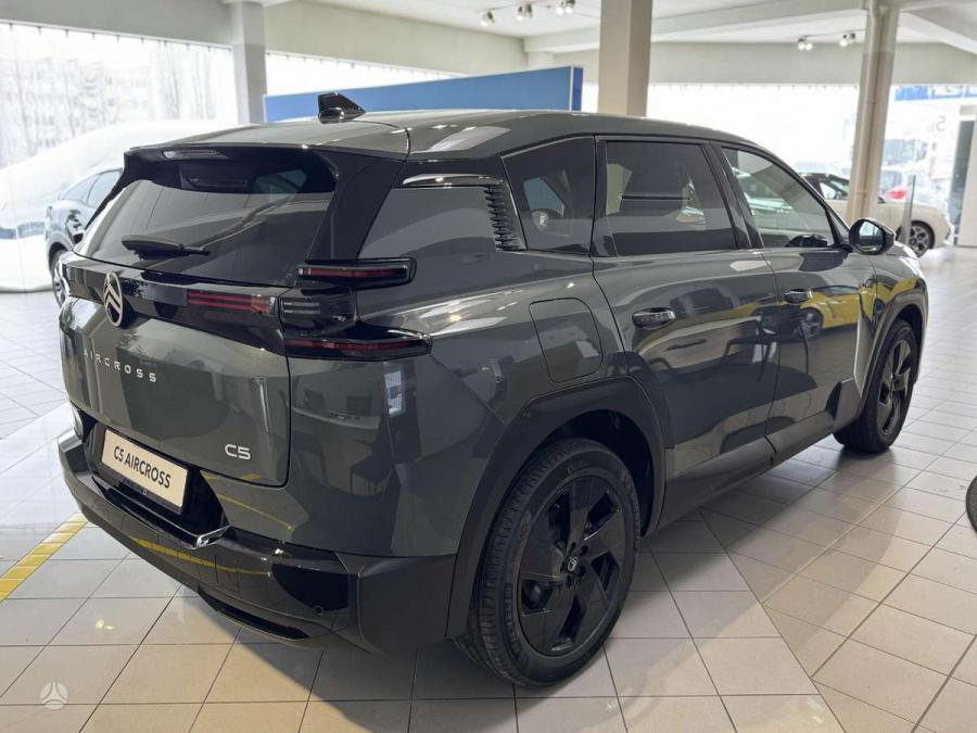 Zaļš Citroen C5 Aircross 2026 Klaipėda, ar dzinēja tilpumu 1.20 L un nobraukumu 2 tūkst. km par 32000 €, foto 4 vietnē AUTOMOTO.COM.LV