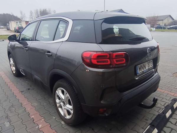 Grey Citroen C5 Aircross 2019 in Kaunas, with an engine capacity of 1.60 L and mileage of 190 thousand km for 9000 €, photo 4 on AUTOMOTO.COM.LV