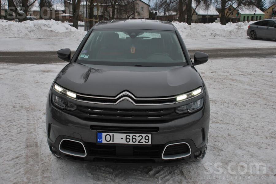 Pelēks Citroen C5 Aircross 2019 Ventspils, ar dzinēja tilpumu 1.20 L un nobraukumu 133 tūkst. km par 11700 €, foto 12 vietnē AUTOMOTO.COM.LV