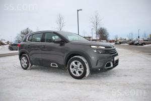 Pelēks Citroen C5 Aircross 2019 Ventspils, ar dzinēja tilpumu 1.20 L un nobraukumu 133 tūkst. km par 11700 €, foto 16 vietnē AUTOMOTO.COM.LV