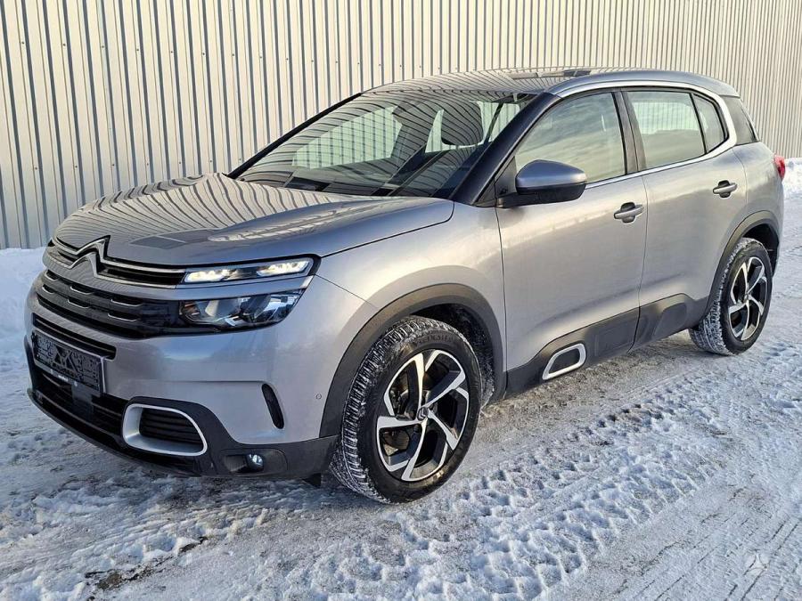 Grey Citroen C5 Aircross 2019 in Ukmerge, with an engine capacity of 1.50 L and mileage of 217 thousand km for 8750 €, photo 1 on AUTOMOTO.COM.LV
