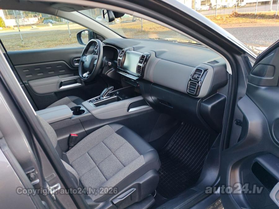Grey Citroen C5 Aircross 2019 in Tallinn, with an engine capacity of 1.50 L and mileage of 170 thousand km for 11999 €, photo 12 on AUTOMOTO.COM.LV