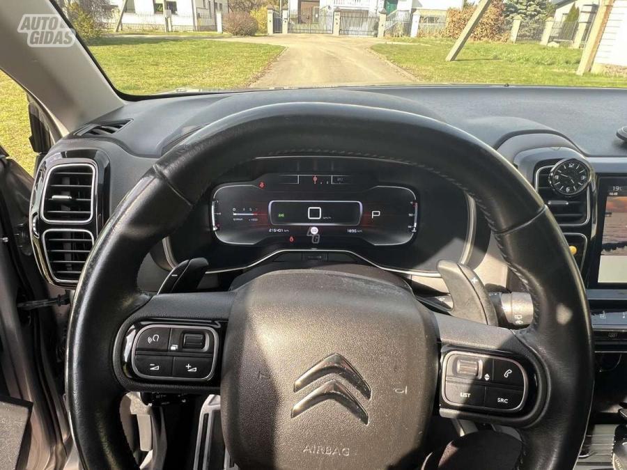 Pelēks Citroen C5 Aircross 2019 Kėdainiai, ar dzinēja tilpumu 2.00 L un nobraukumu 215 tūkst. km par 14800 €, foto 19 vietnē AUTOMOTO.COM.LV