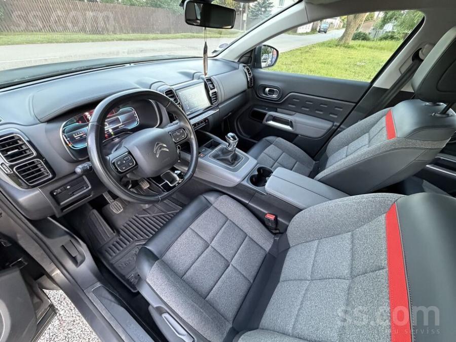 Серый Ситроен C5 Aircross 2019 в Вентспилс, объемом двигателя 1.20 л и пробегом 137 тыс. км за 10700 €, фото 16 на AUTOMOTO.COM.LV