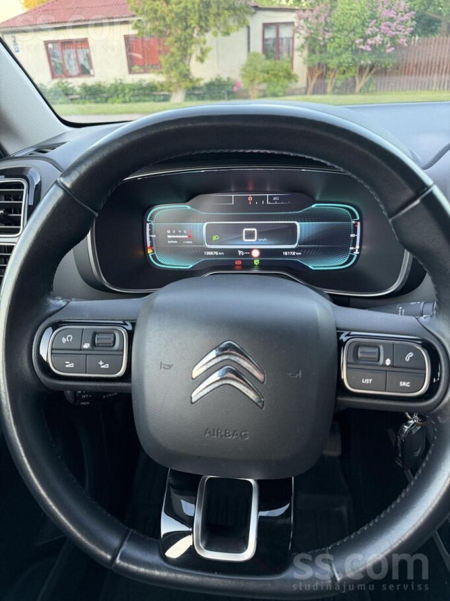 Серый Ситроен C5 Aircross 2019 в Вентспилс, объемом двигателя 1.20 л и пробегом 137 тыс. км за 10700 €, фото 24 на AUTOMOTO.COM.LV