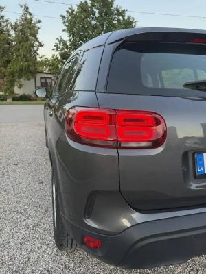 Pelēks Citroen C5 Aircross 2019 Ventspils, ar dzinēja tilpumu 1.20 L un nobraukumu 137 tūkst. km par 10700 €, foto 11 vietnē AUTOMOTO.COM.LV