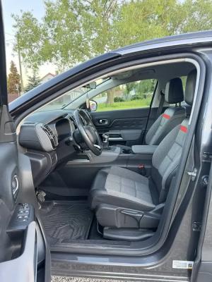 Pelēks Citroen C5 Aircross 2019 Ventspils, ar dzinēja tilpumu 1.20 L un nobraukumu 137 tūkst. km par 10700 €, foto 15 vietnē AUTOMOTO.COM.LV