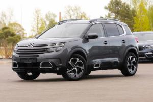 Pelēks Citroen C5 Aircross 2019 Jelgava, ar dzinēja tilpumu 1.20 L un nobraukumu 116 tūkst. km par 11950 €, foto  vietnē AUTOMOTO.COM.LV