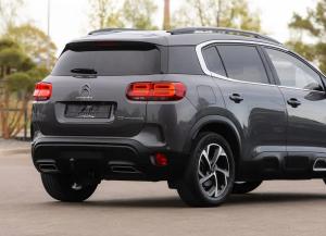 Серый Ситроен C5 Aircross 2019 в Елгава, объемом двигателя 1.20 л и пробегом 116 тыс. км за 11950 €, фото 9 на AUTOMOTO.COM.LV