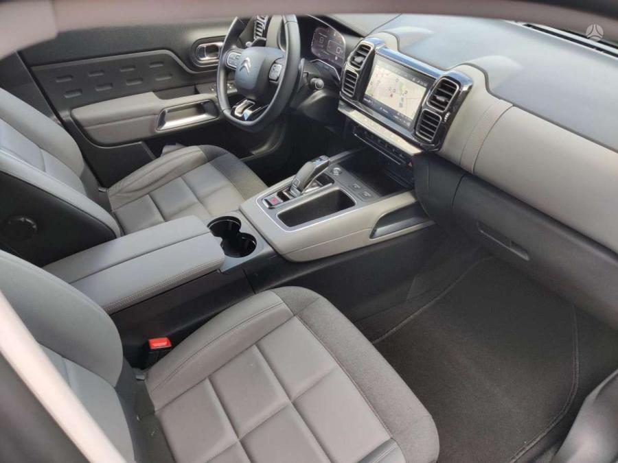 Pelēks Citroen C5 Aircross 2019 Šauļi, ar dzinēja tilpumu 1.50 L un nobraukumu 200 tūkst. km par 11950 €, foto 16 vietnē AUTOMOTO.COM.LV