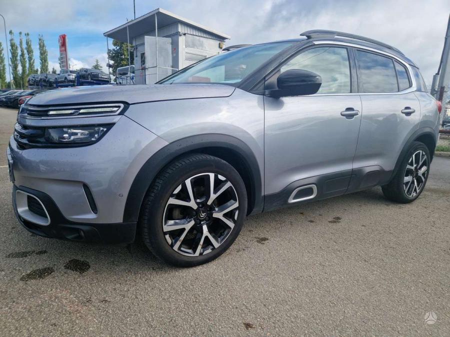 Серый Ситроен C5 Aircross 2019 в Таураге, объемом двигателя 1.50 л и пробегом 200 тыс. км за 10500 €, фото 1 на AUTOMOTO.COM.LV