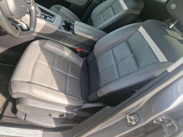 Серый Ситроен C5 Aircross 2019 в Таураге, объемом двигателя 1.50 л и пробегом 200 тыс. км за 10500 €, фото 7 на AUTOMOTO.COM.LV