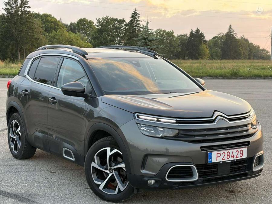 Pelēks Citroen C5 Aircross 2019 Raseiniai, ar dzinēja tilpumu 1.50 L un nobraukumu 203 tūkst. km par 10999 €, foto 3 vietnē AUTOMOTO.COM.LV