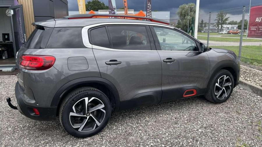 Grey Citroen C5 Aircross 2019 in Marijampole, with an engine capacity of 2.00 L and mileage of 256 thousand km for 14490 €, photo 10 on AUTOMOTO.COM.LV