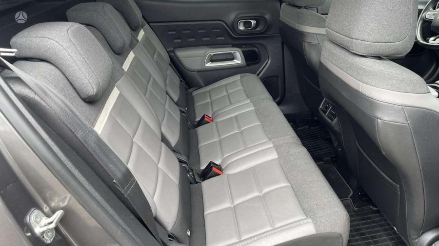 Grey Citroen C5 Aircross 2019 in Marijampole, with an engine capacity of 2.00 L and mileage of 256 thousand km for 14490 €, photo 20 on AUTOMOTO.COM.LV