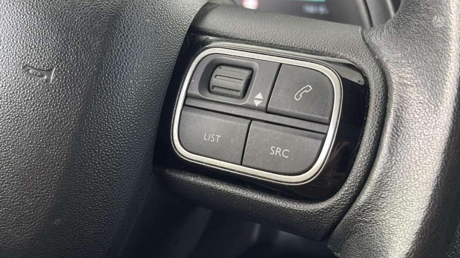 Grey Citroen C5 Aircross 2019 in Marijampole, with an engine capacity of 2.00 L and mileage of 256 thousand km for 14490 €, photo 33 on AUTOMOTO.COM.LV